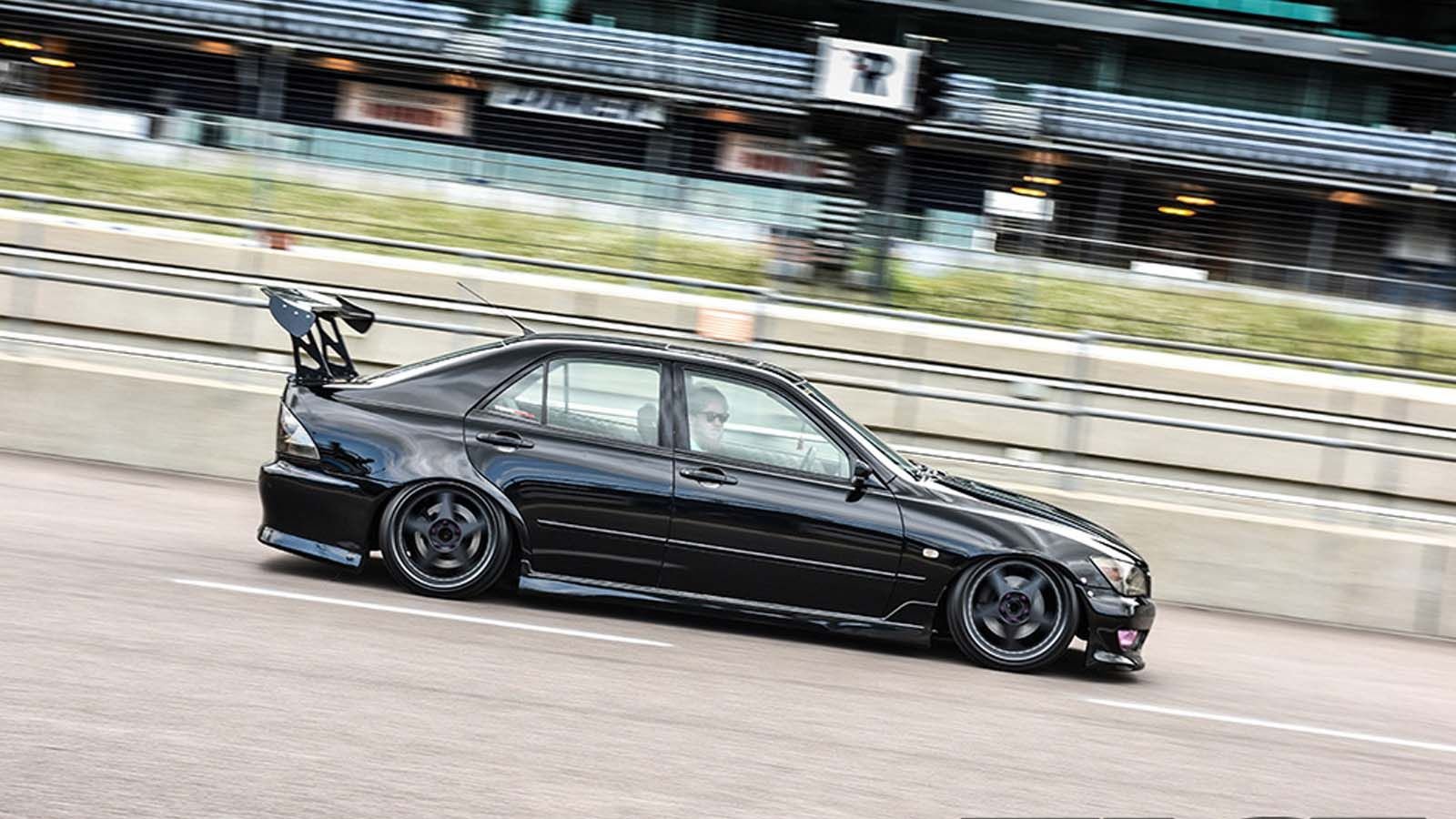 IS200 Gets V8 1UZ-FE Engine from an LS400 | Clublexus