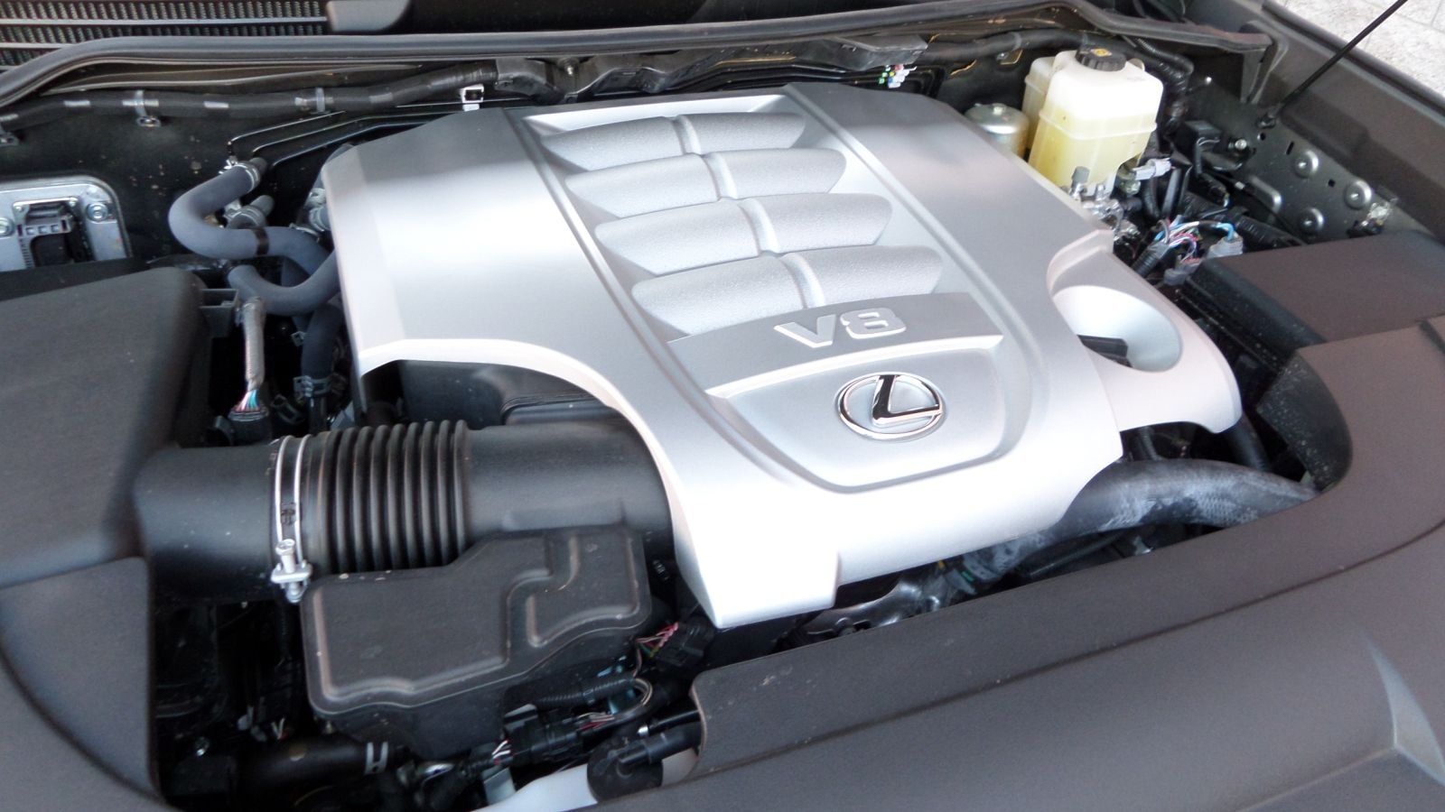 2019 Lexus LX570 SUV: A Closer Look | Clublexus