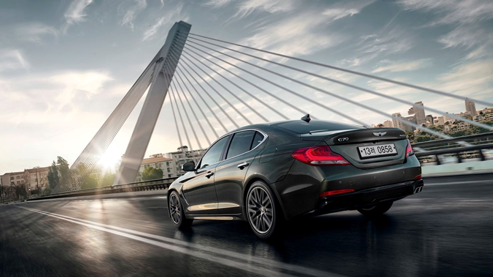 2021 Lexus IS vs Genesis G70: Battle of the Compact Luxury Sedans ...