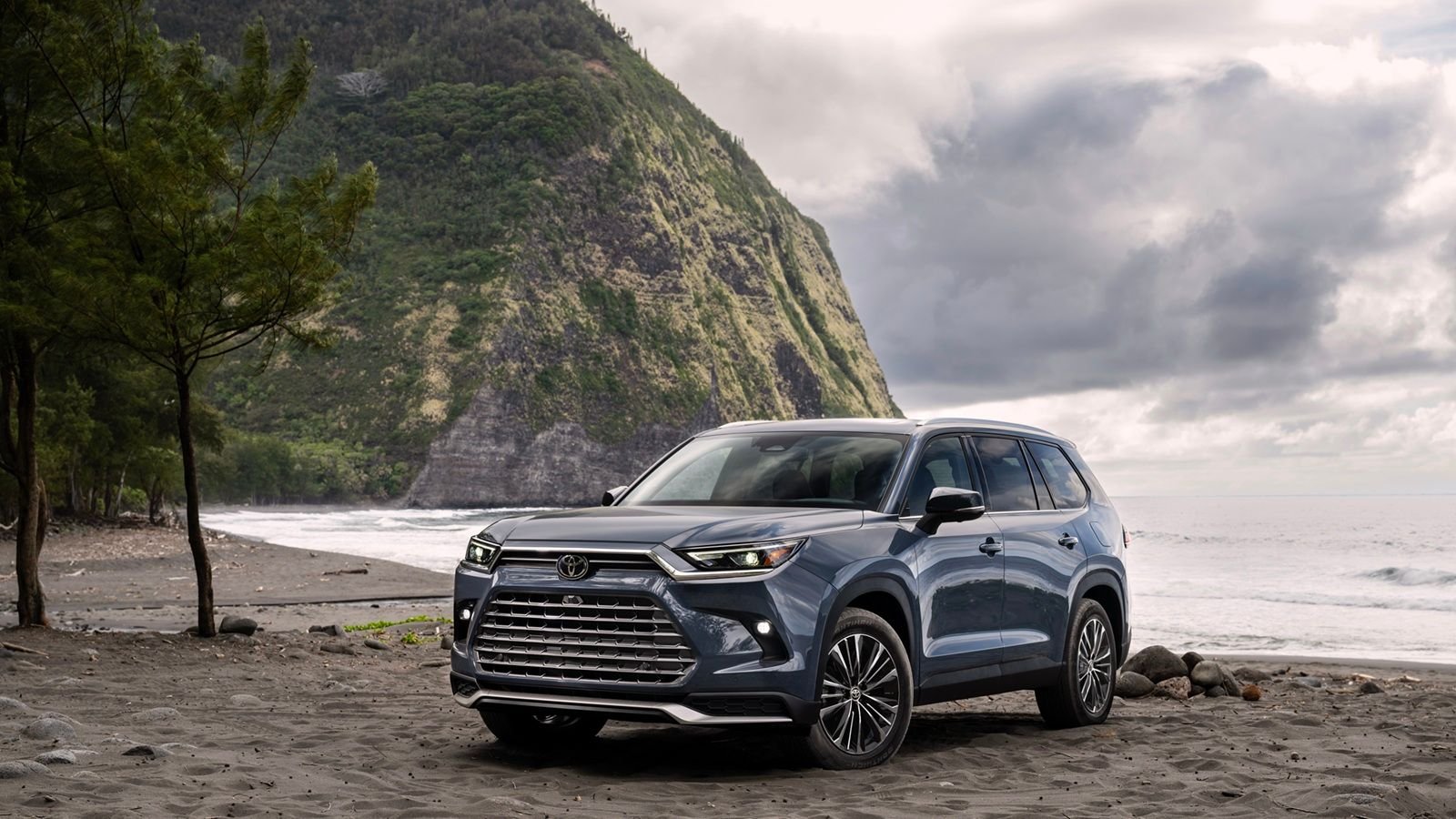 8 Ways Lexus & Toyota Crushed 2024 (Q4 2024 Sales Results) | Clublexus