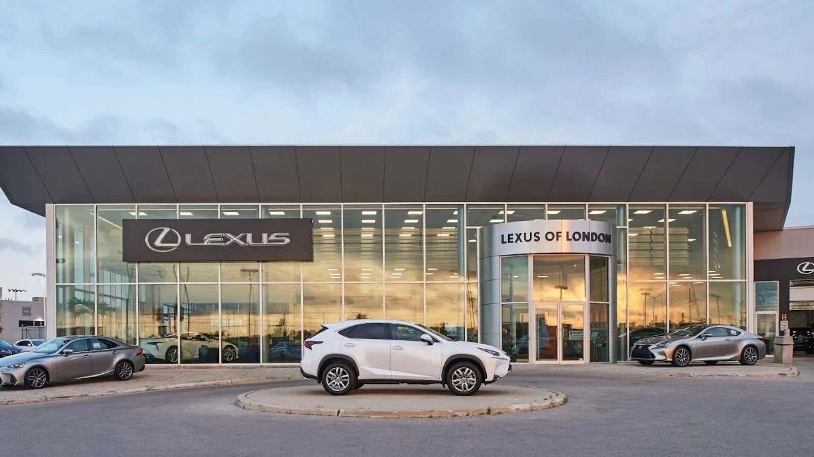 Lexus Dealers Rank First in Customer Satisfaction Yet Again | Clublexus