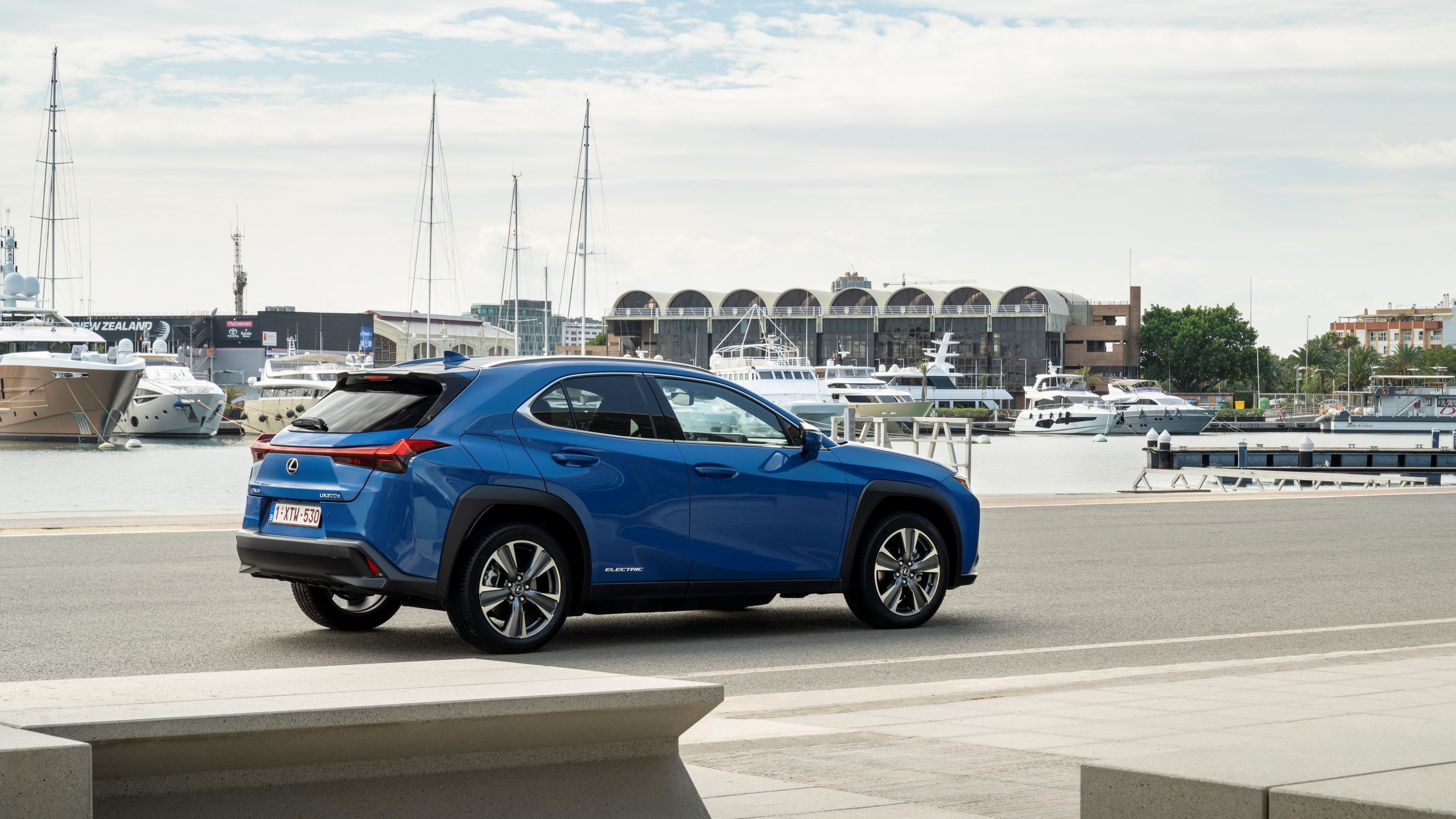 Lexus UX300e Keeps Electrification Simple | Clublexus