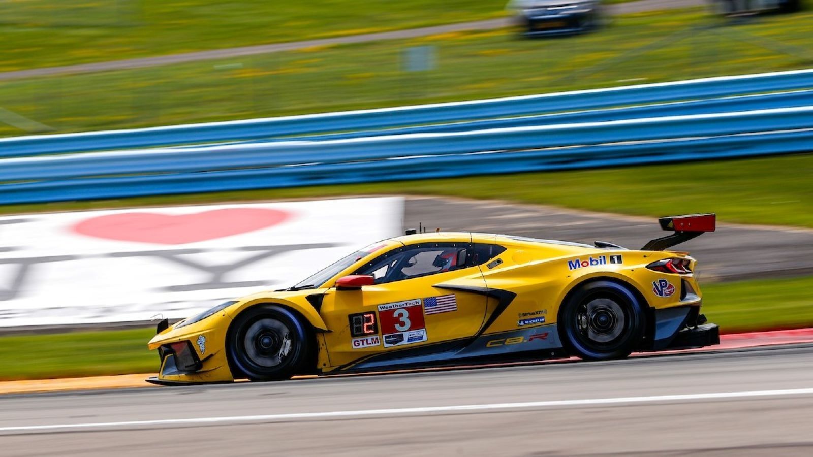 C8.R Beats Out BMW at Six Hours of Glen | Corvetteforum
