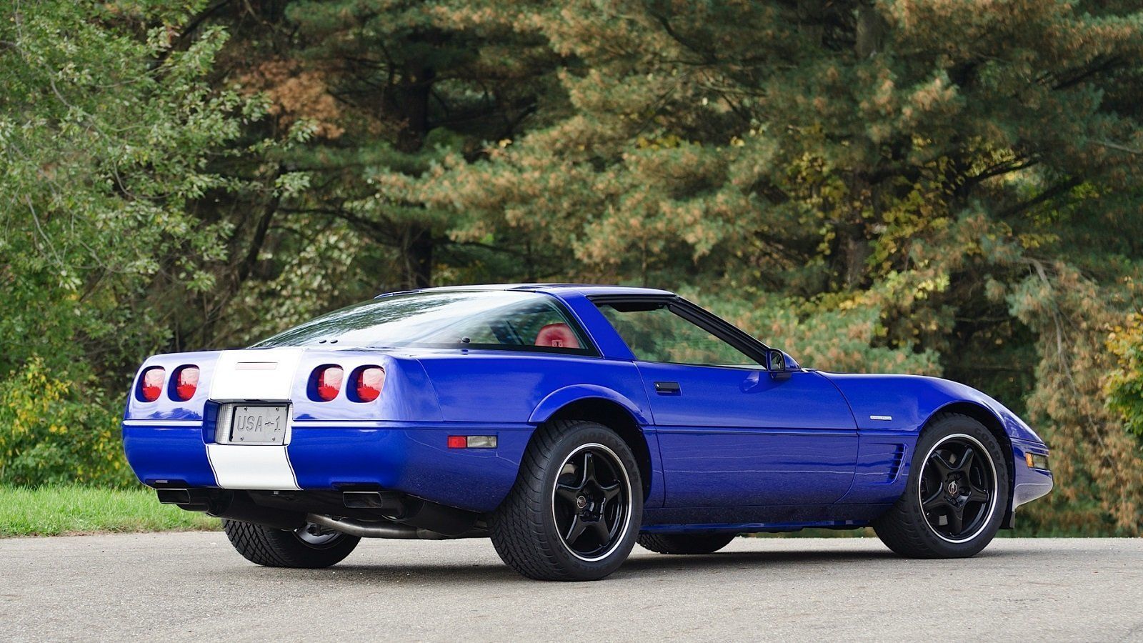 Daily Slideshow: Why Corvettes are the Most Legendary Cars of All Time ...