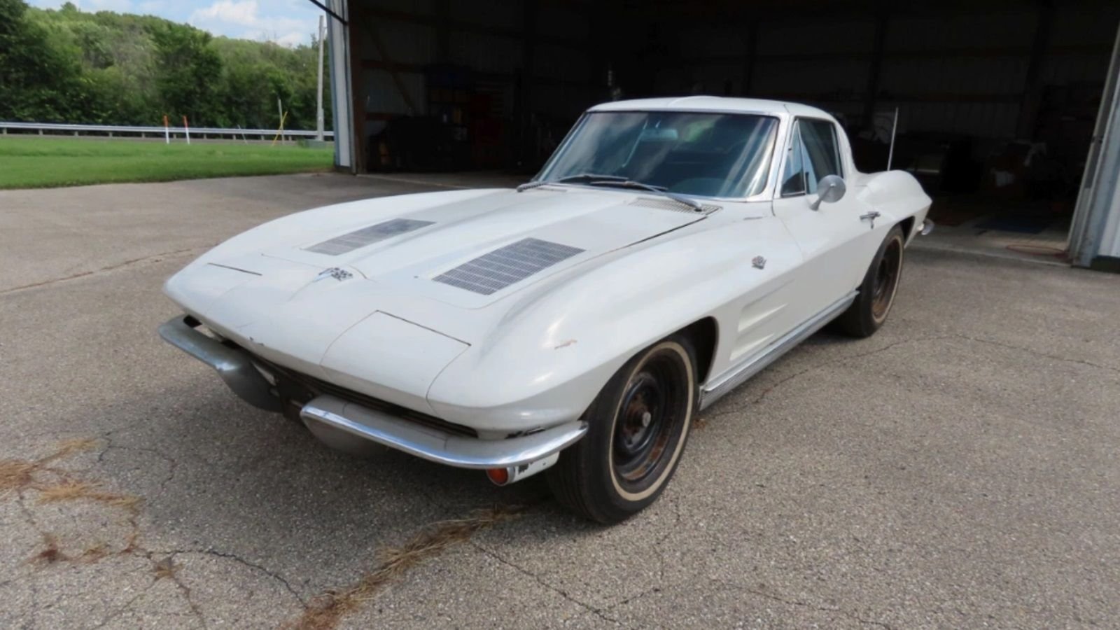 Bill Slavens 'Corvette Hoard' Was NOT a Typical Auction | Corvetteforum