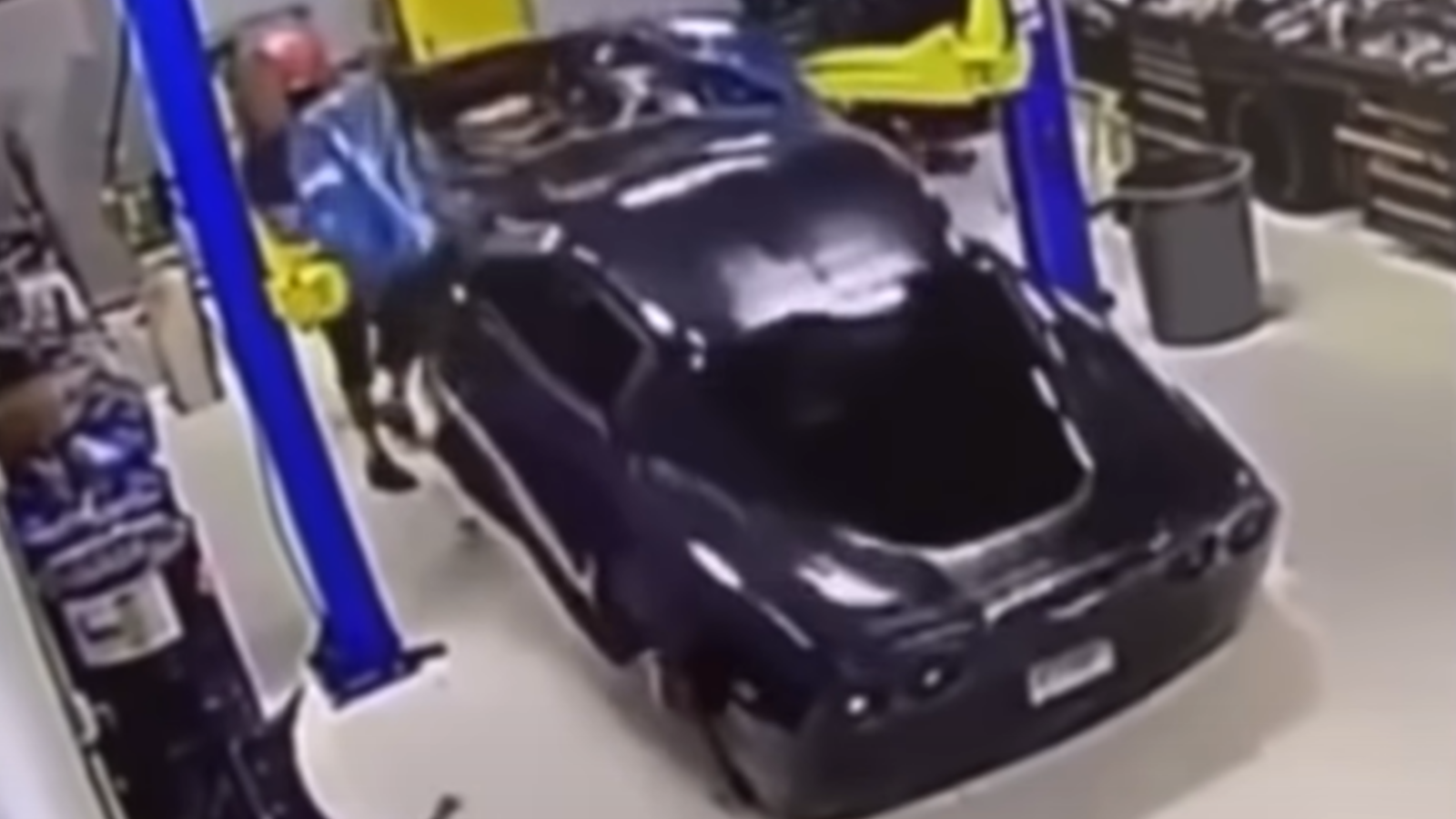 C6 Corvette Falls Off Lift Thanks to Poor Decisions | Corvetteforum