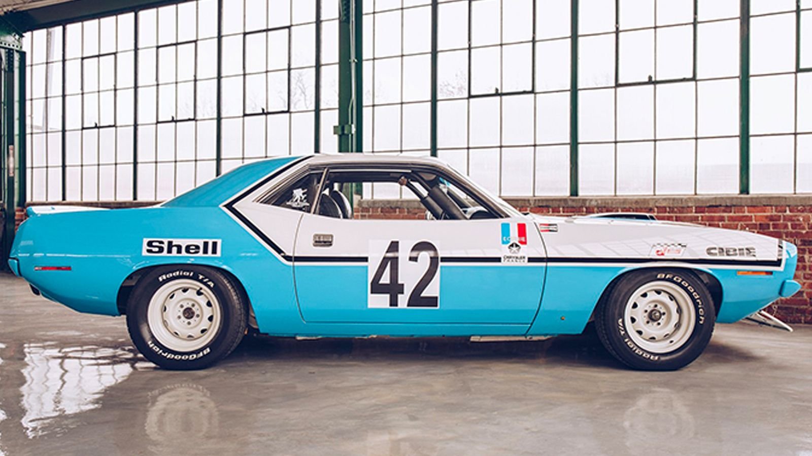 This 1970 'Cuda is a Perfectly Restored Award-Winning Racer | Dodgeforum