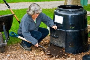 Fertilizer, Compost & Soil | DoItYourself.com