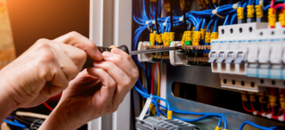 How to Wire a Fuse Box | DoItYourself.com