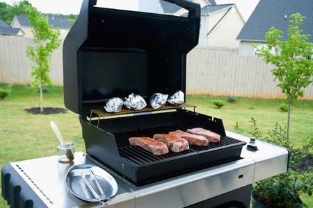 How to Paint a BBQ Grill | DoItYourself.com