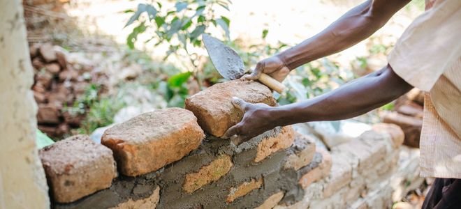 building-a-garden-wall-doityourself