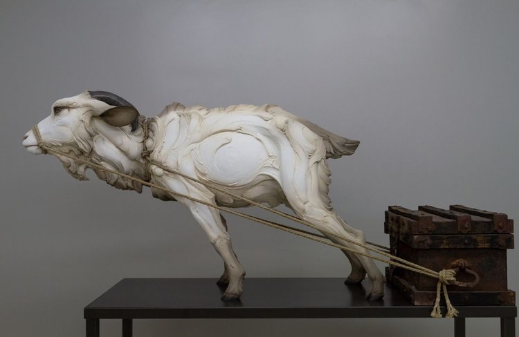 Beth Cavener Sculpts Expressive Animals Using Sugar, Sand, and Smoke ...