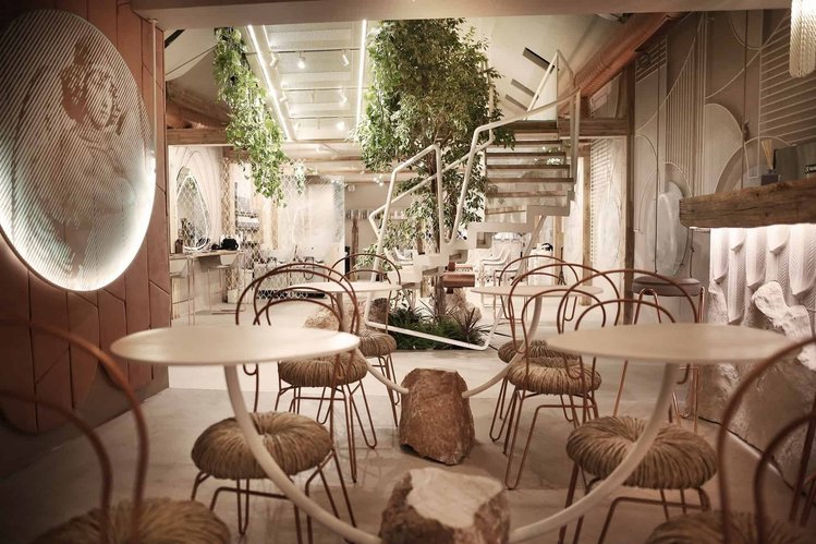 The Raw Beauty of Solid Rock Gives This Salon a Unique Look | Designs ...