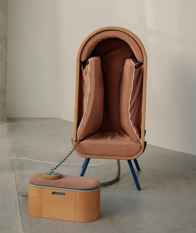 OTO: The Hugging Chair Designed to Comfort People with Autism | Designs ...