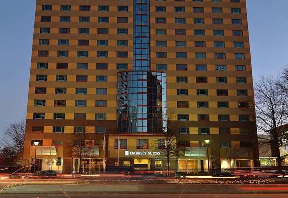 Embassy Suites by Hilton Atlanta Buckhead Expert Review | Fodor’s Travel