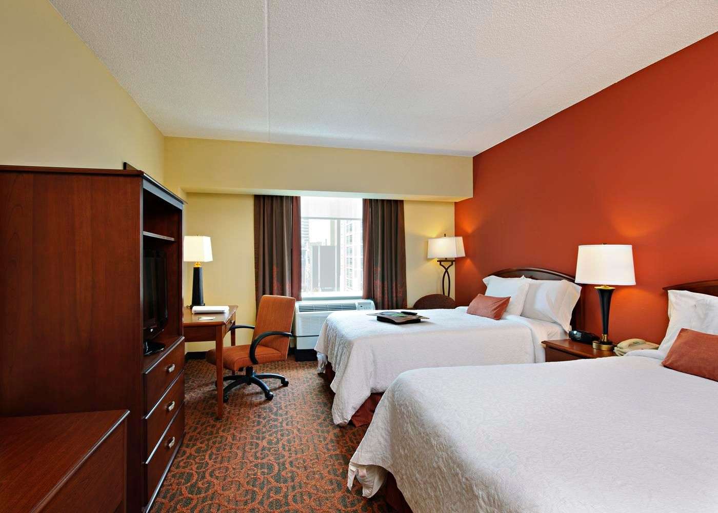 Hampton Inn Philadelphia Center City Convention Center Expert Review ...