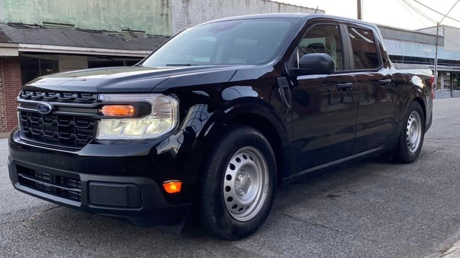 Slammed Ford Maverick Brings Back The Mini-Truck Craze | Ford-trucks