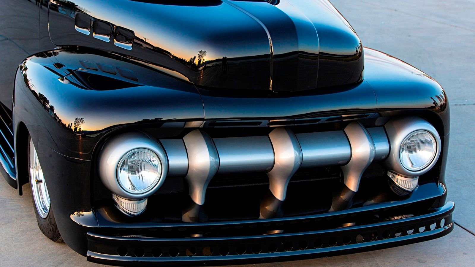 The Low-Stance F1 Ford That Fat Jack Built | Ford-trucks