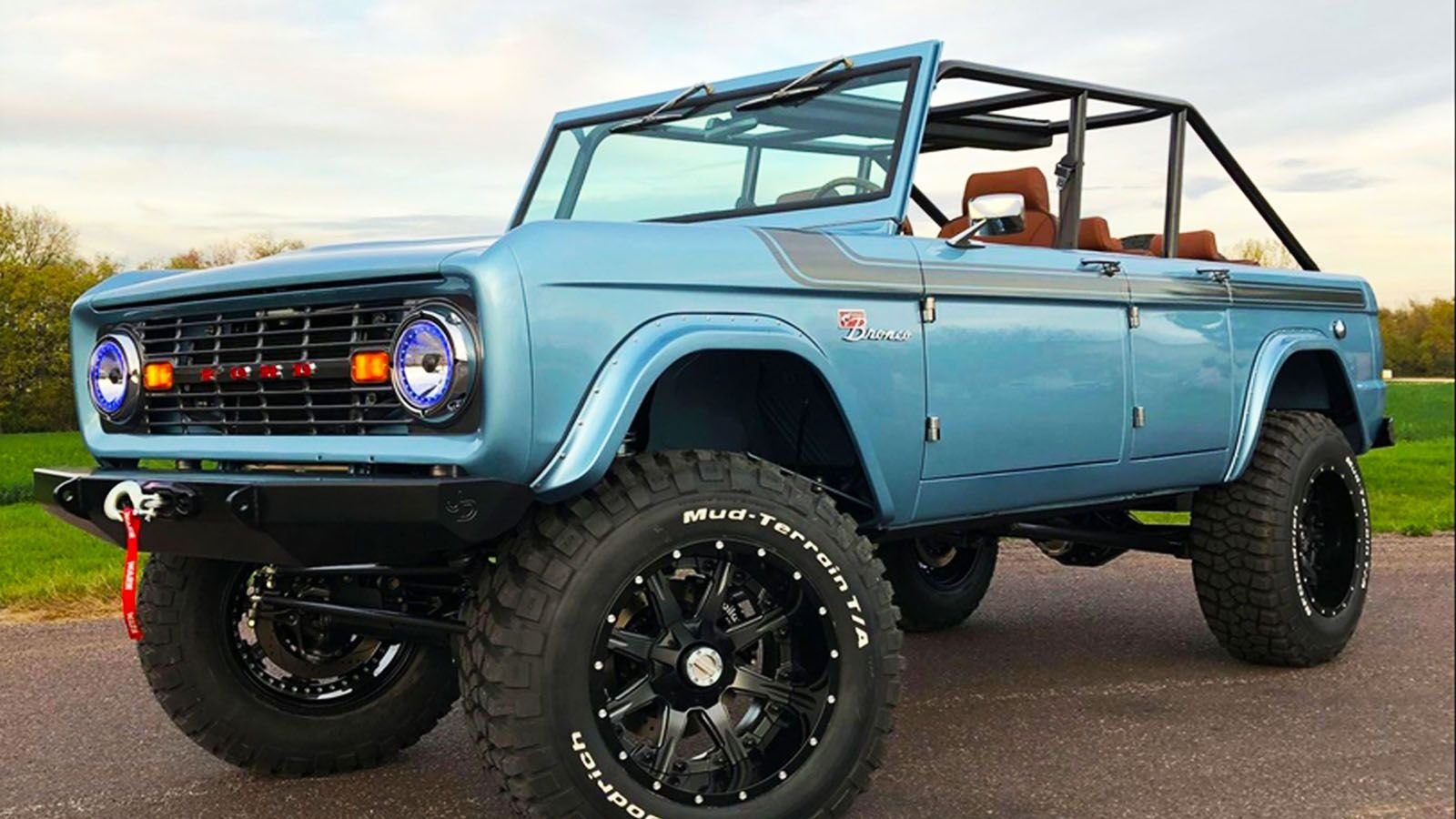 Maxlider Bros Updated the Bronco for Previous SEMA Show | Ford-trucks