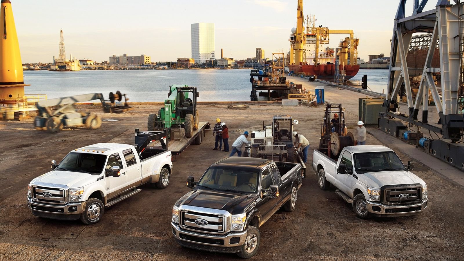 6 Pictures of F-Series Trucks Doing Work | Ford-trucks