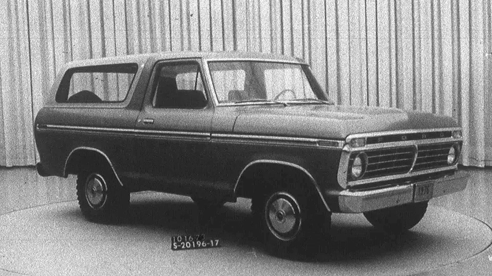 Second-Generation Bronco Shared Blazer Thinking | Ford-trucks