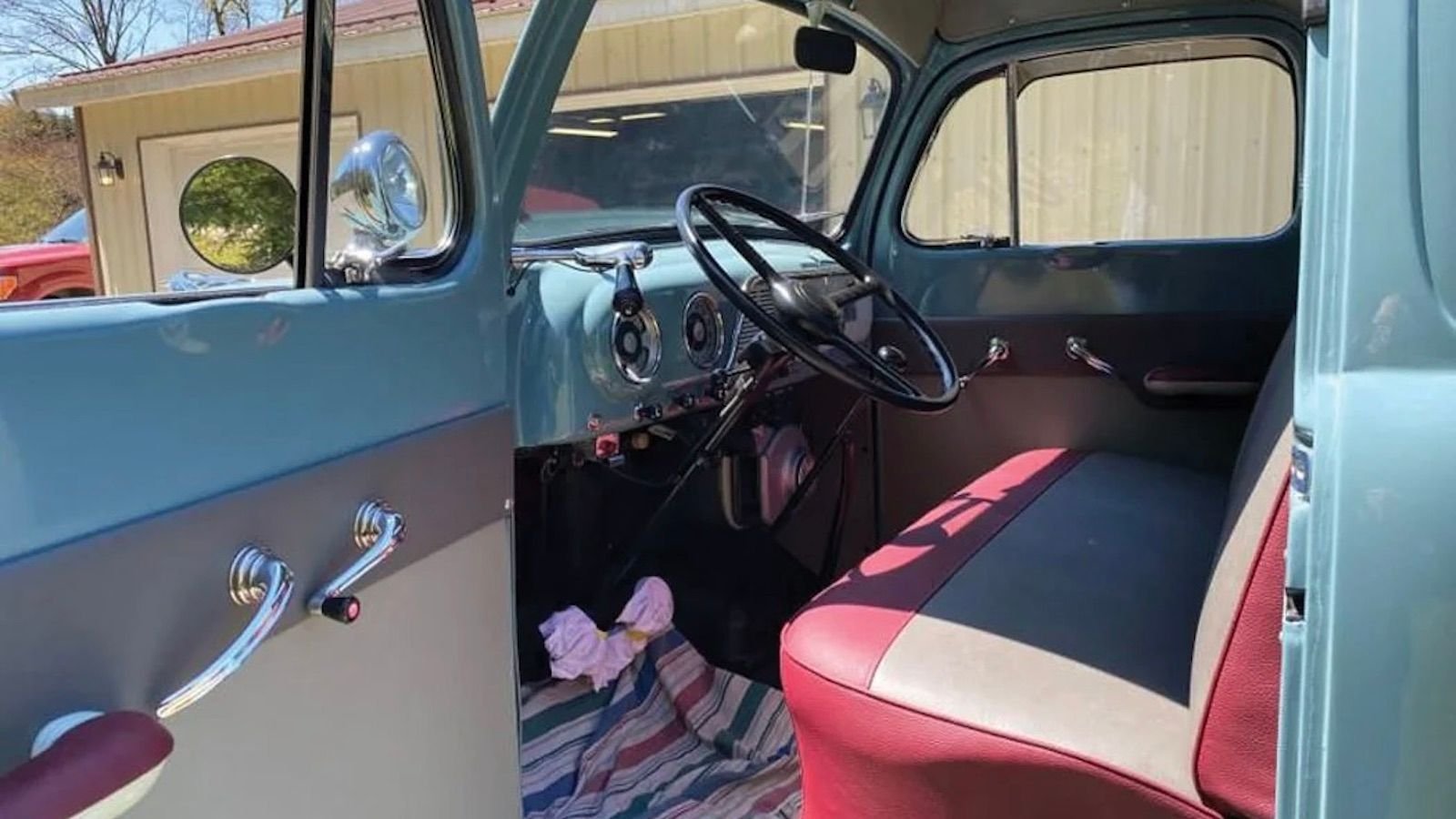 1951 Ford F3 Wrecker Is a Vintage Beauty | Ford-trucks