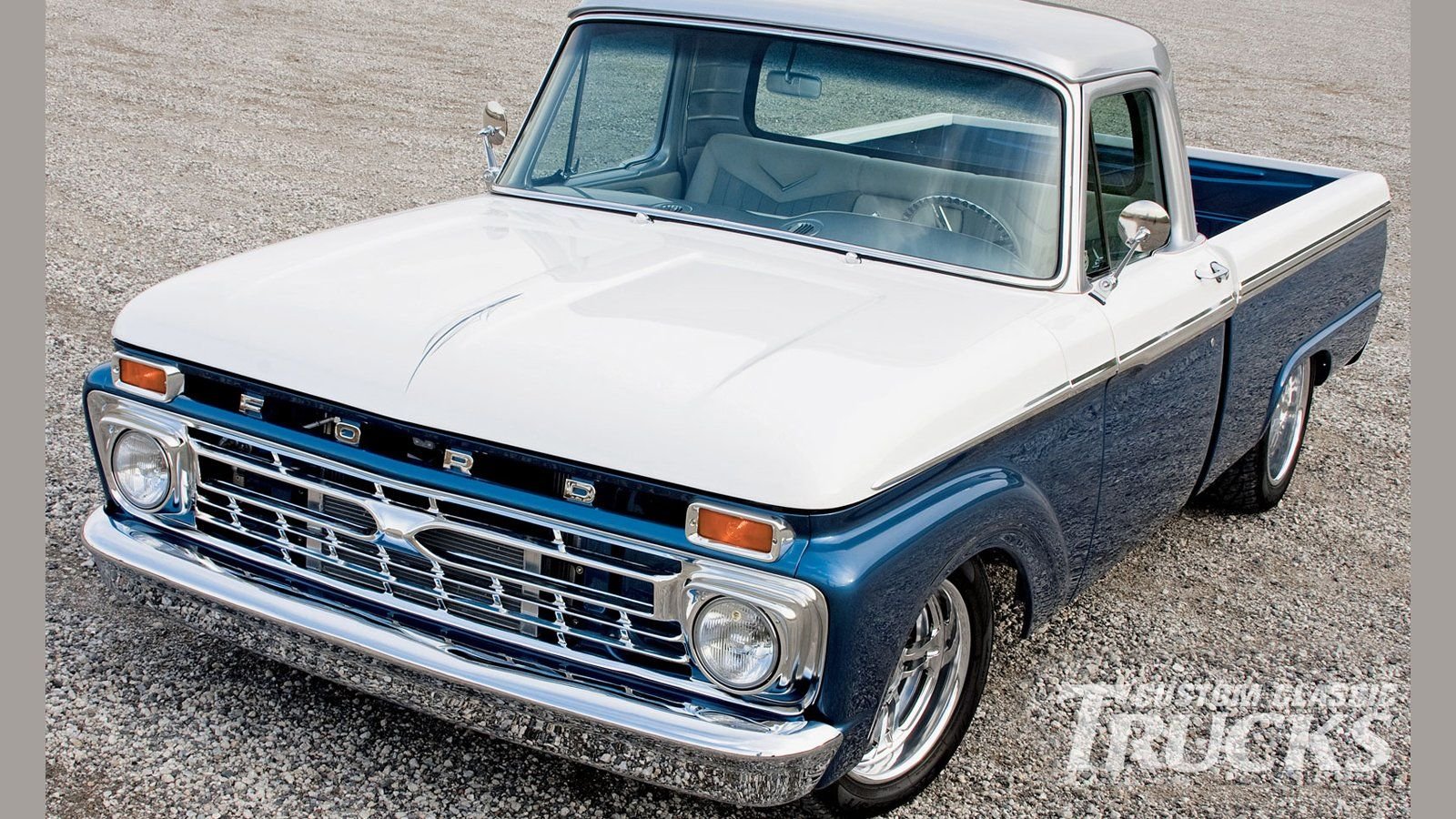 Custom Two-Tone 1965 Ford F-100 Has Lightning Power | Ford-trucks