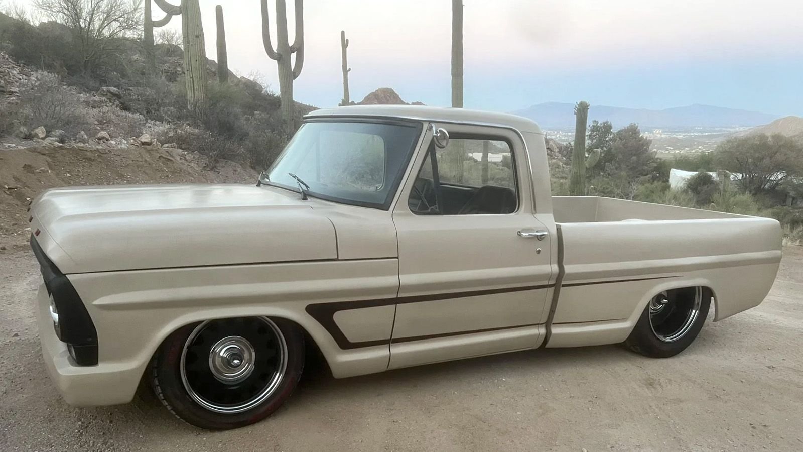 Smooth Touches for Outlaw-Modified Dropped F-100 | Ford-trucks