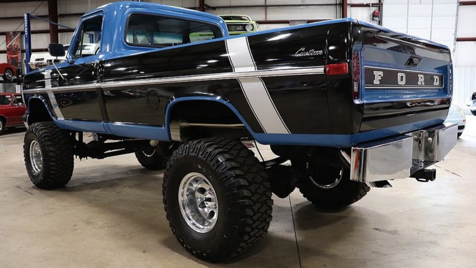Ford F-100: Part Blue, Part Black, All Badass | Ford-trucks