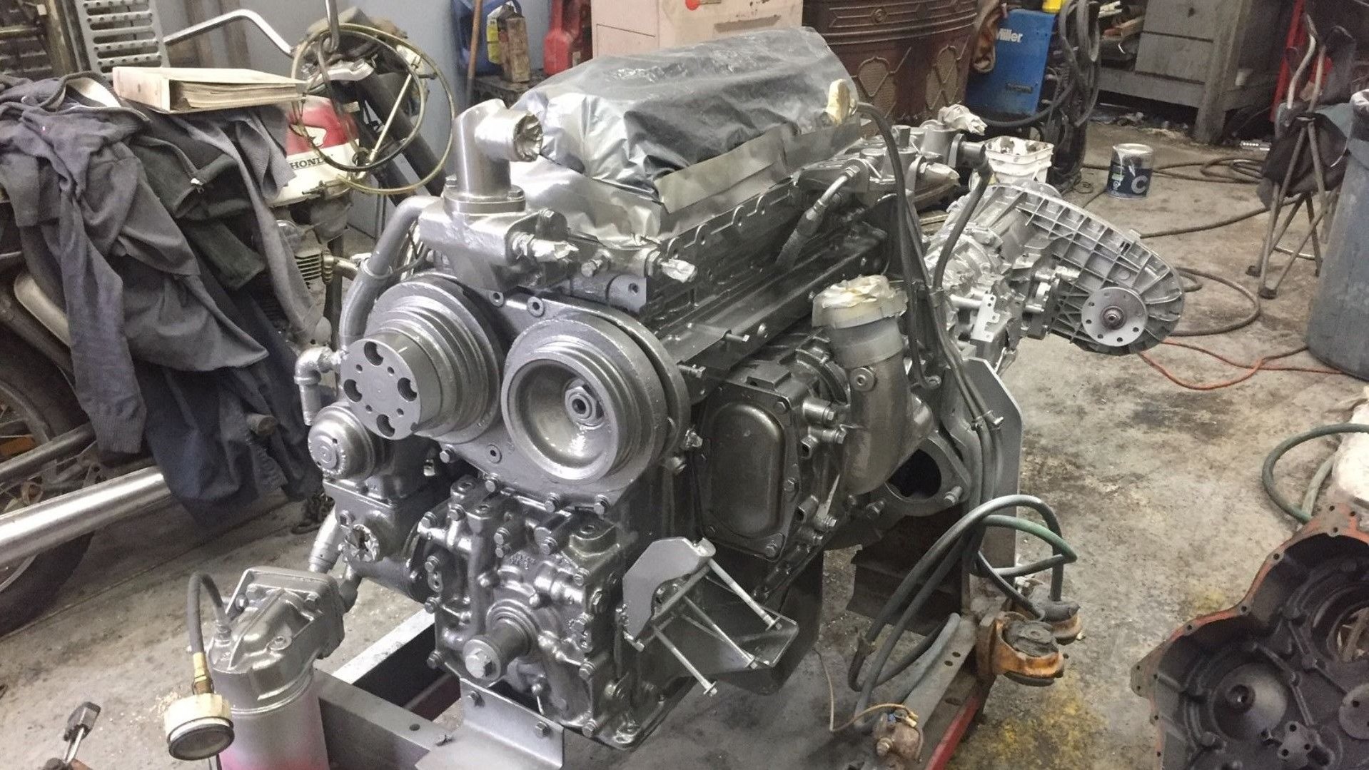 Modern Super Duty Gets Vintage Detroit Diesel Swap | Ford-trucks