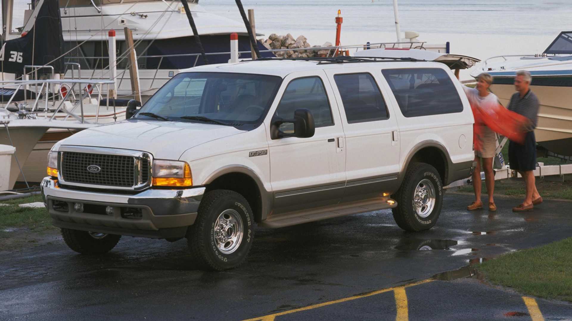 The Ford Excursion Could Roar Back Onto the Roads Soon | Ford-trucks