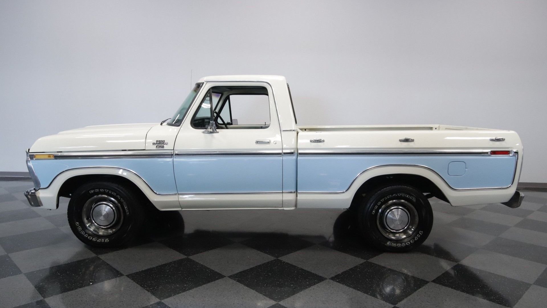 Clean 1977 F-100 Ranger XLT Is Rolling Nostalgia | Ford-trucks