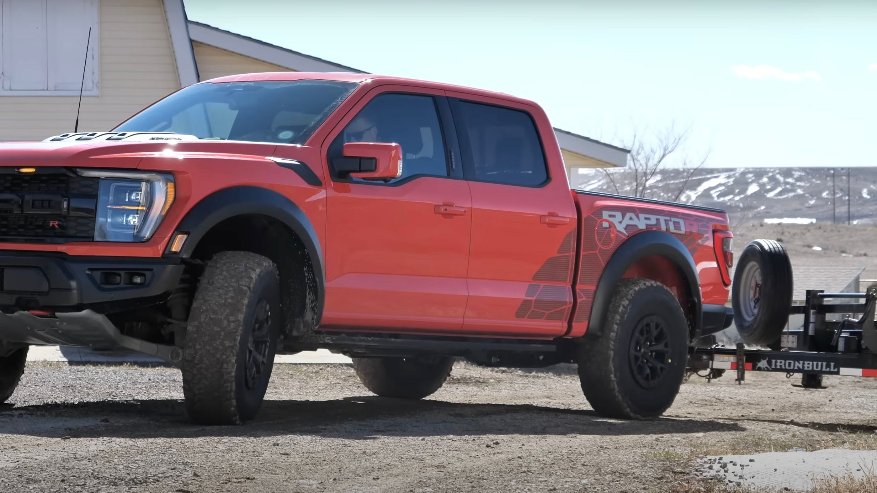 Can the Ford F-150 Raptor R Tow? | Ford-trucks