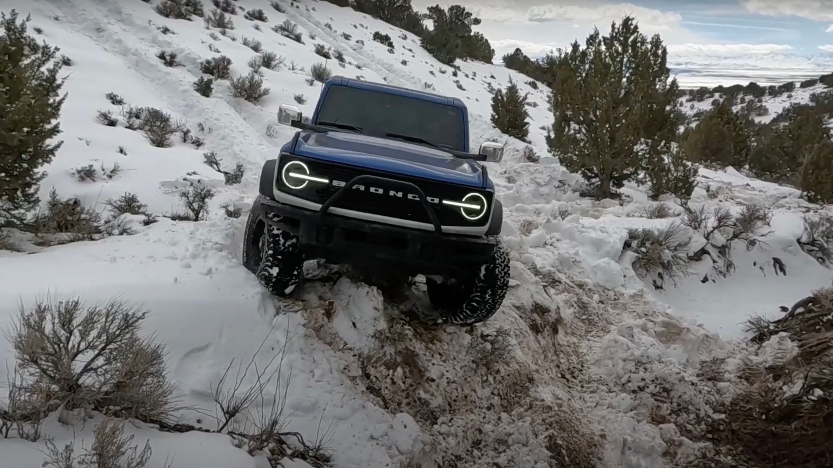 Bronco Driver Decides To Send It With Disastrous Results | Ford-trucks