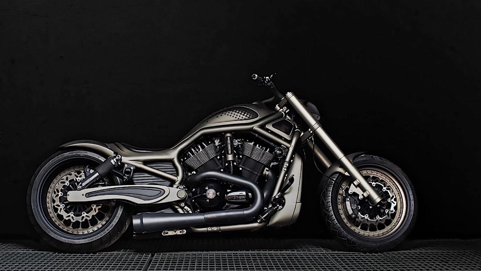 Custom V-Rod Looks Like It Came From Another World | Hdforums