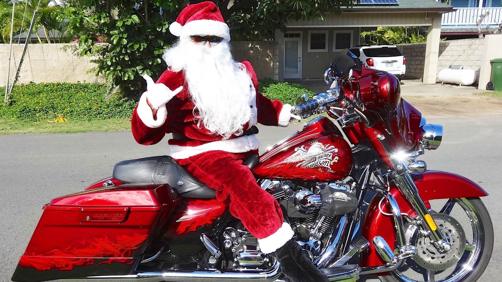 7 Harley-Davidsons Out in the Snow with Helpful Winter Driving Tips ...