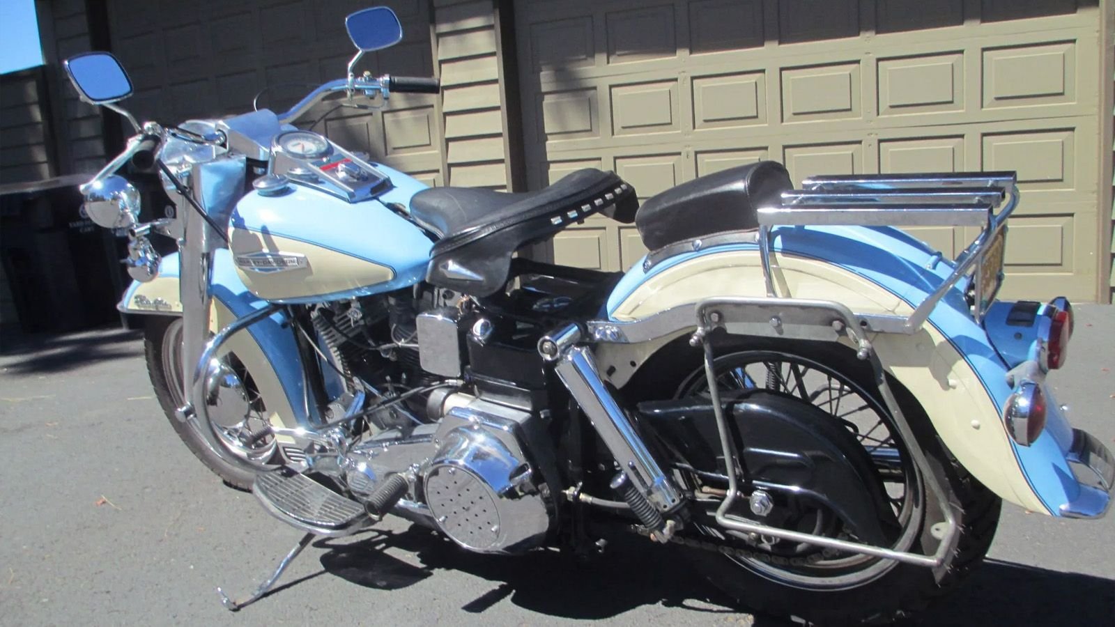 Powder Blue Electra Glide is Meticulously Maintained | Hdforums