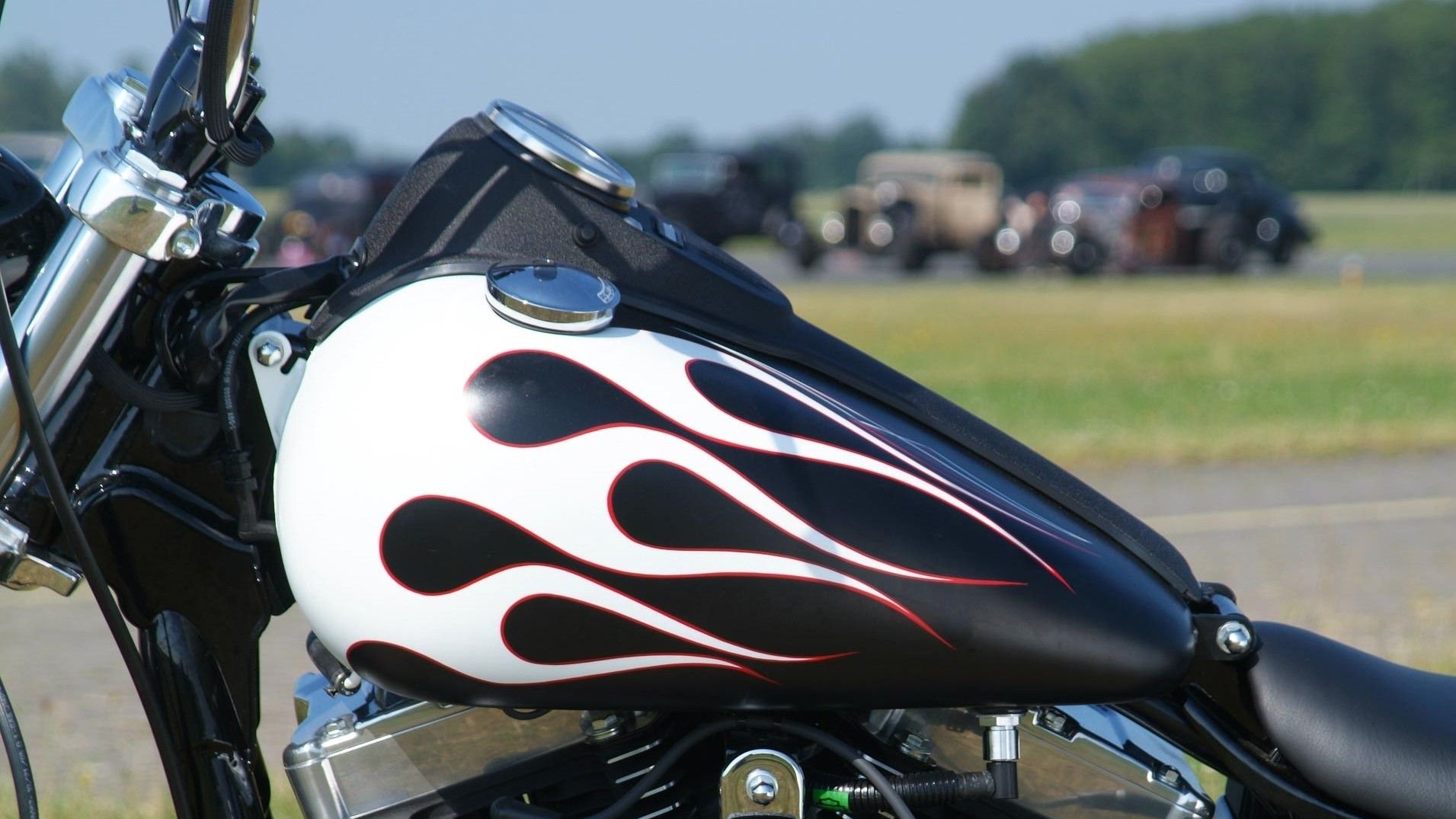 This Old School Hot Rod Street Bob is Named Street Devil | Hdforums