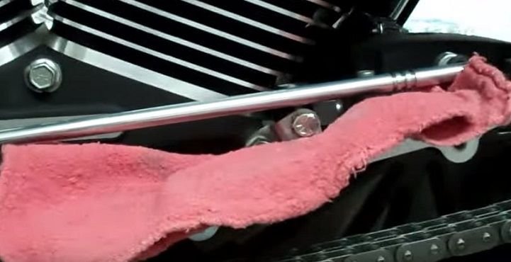 Harley Davidson Dyna Glide: How to Install Forward Controls | Hdforums