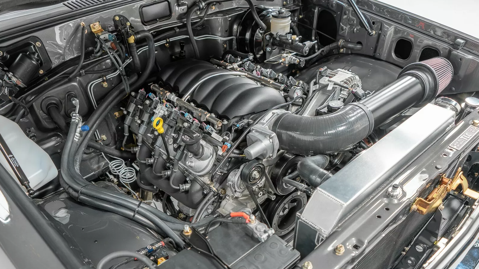 LS Powered Land Cruiser Build is Restomod Perfection | Ls1tech