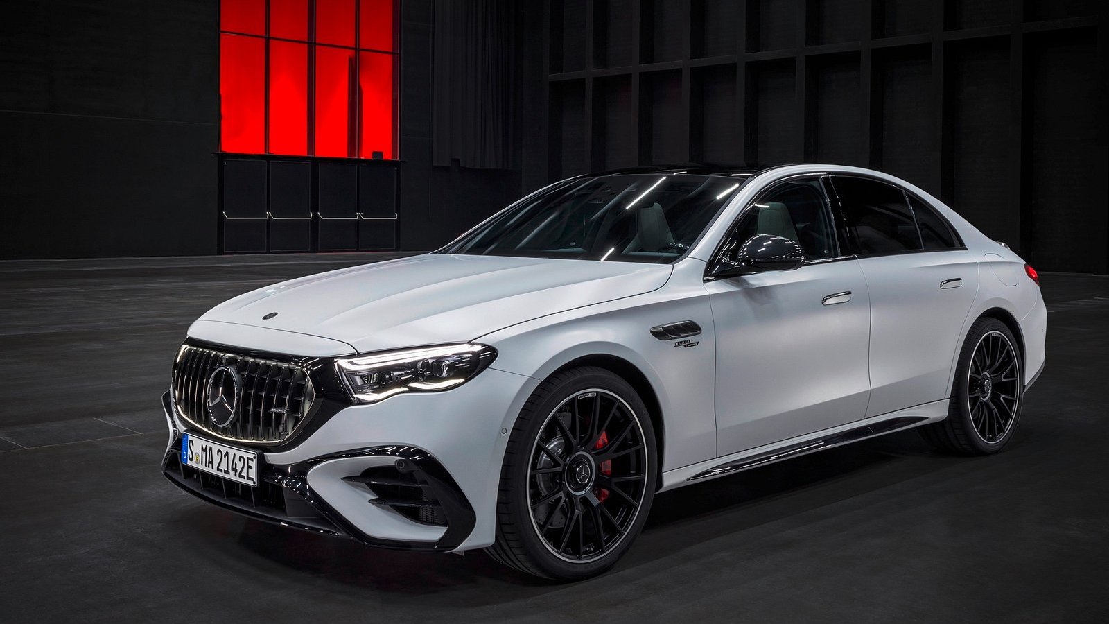 New Mercedes-AMG E53 Arrives: 6 Notable Facts and Features | Mbworld