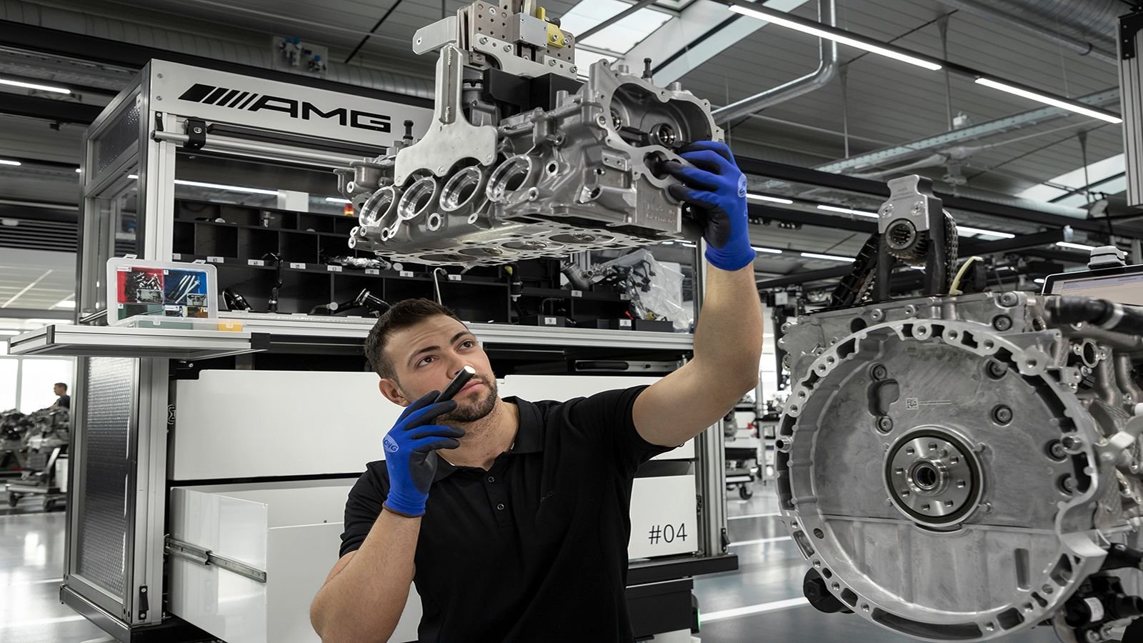 How AMG Engineers the World's Fastest 2-Liter Production Car | Mbworld