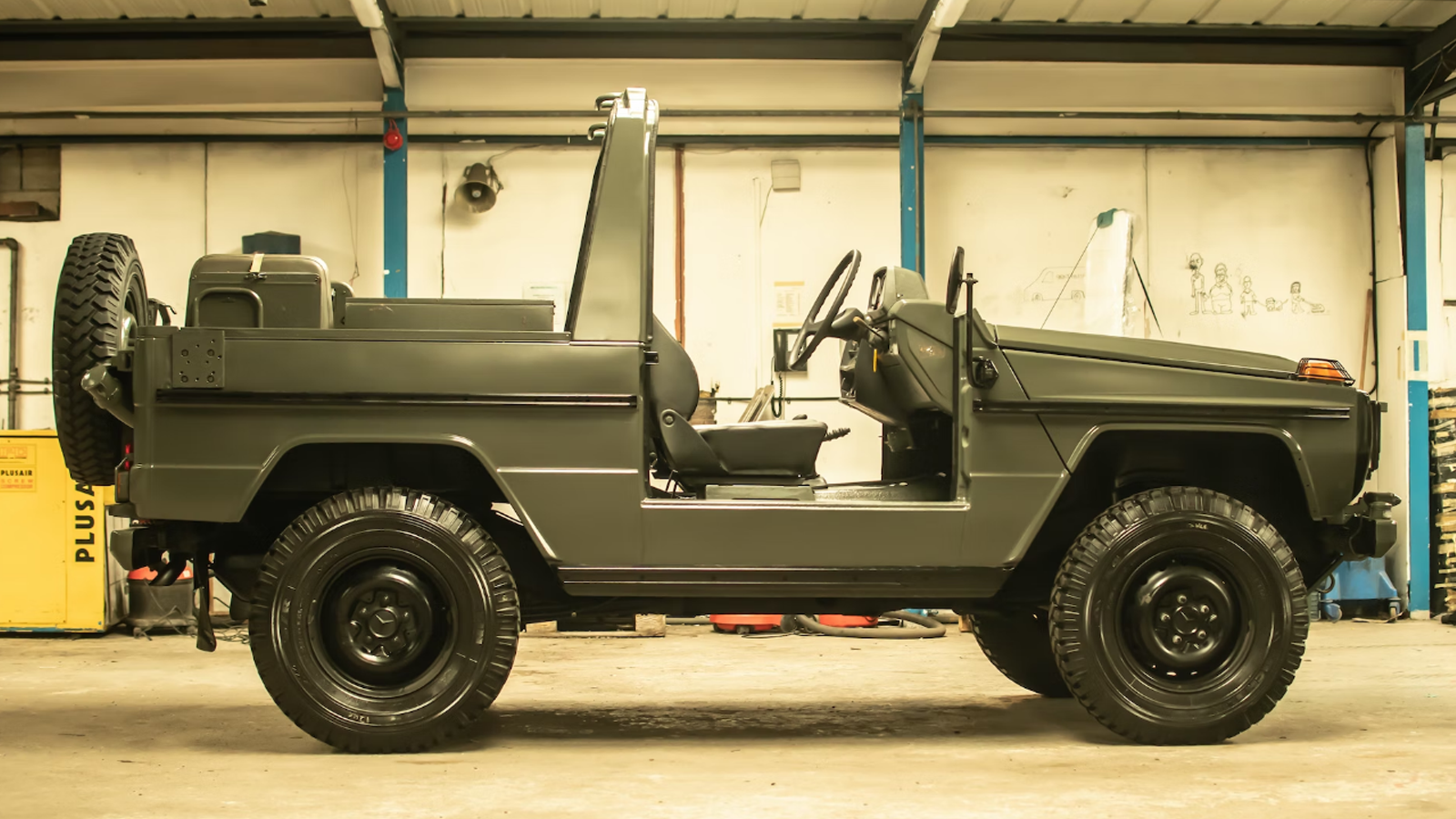 Military 1987 Mercedes-Benz G-Class Could Be the Ultimate Beach Cruiser ...