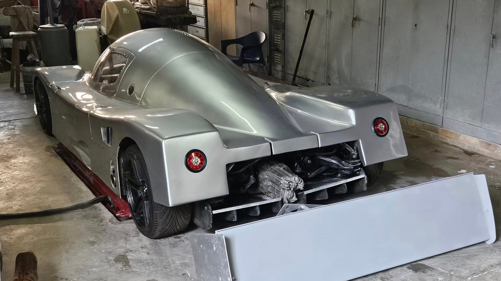 Mercedes C11 Replica Is One Impressive DIY Creation | Mbworld