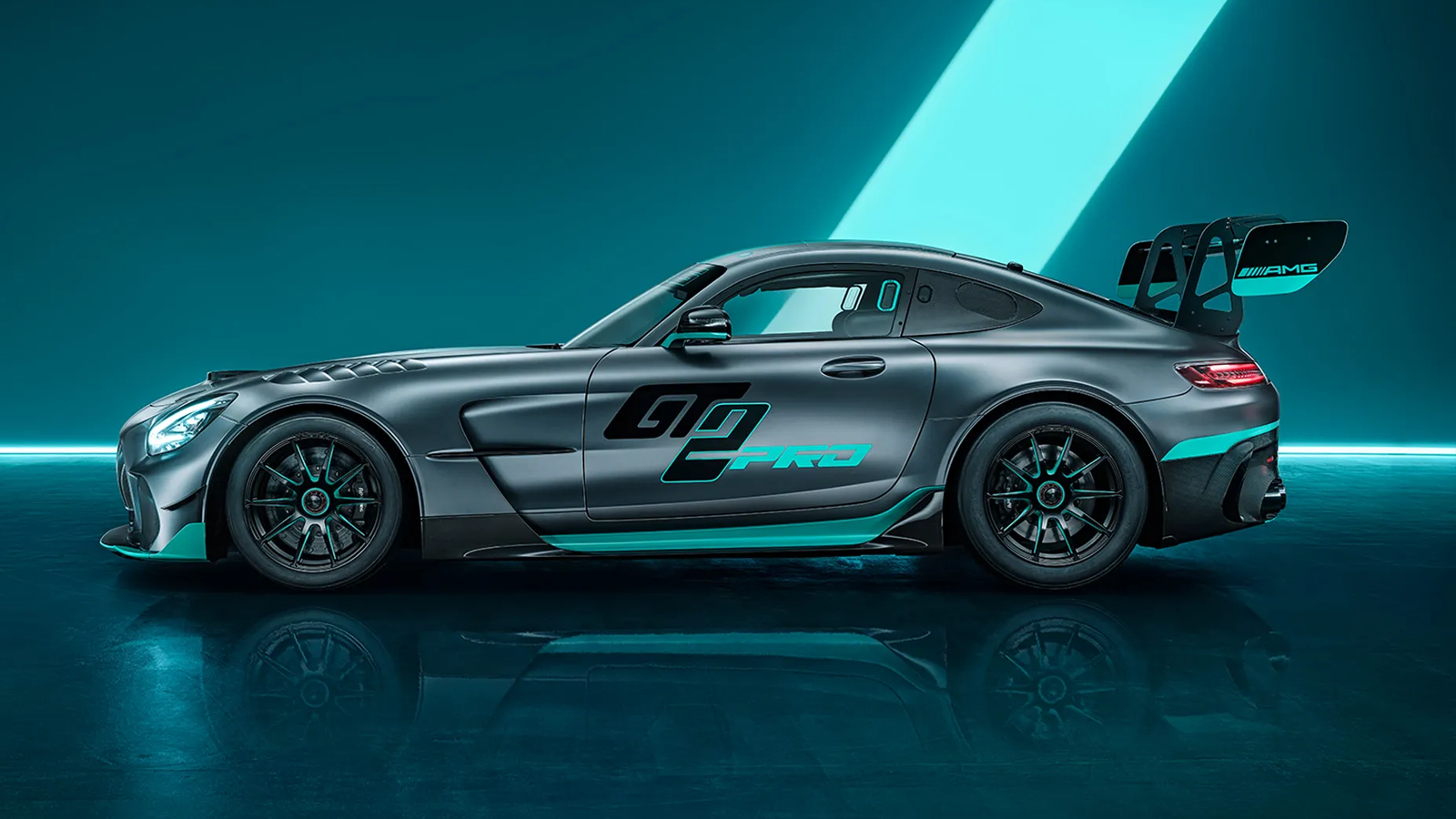 Mercedes-AMG GT2 Pro Brings Race Car Goodness to the Market | Mbworld