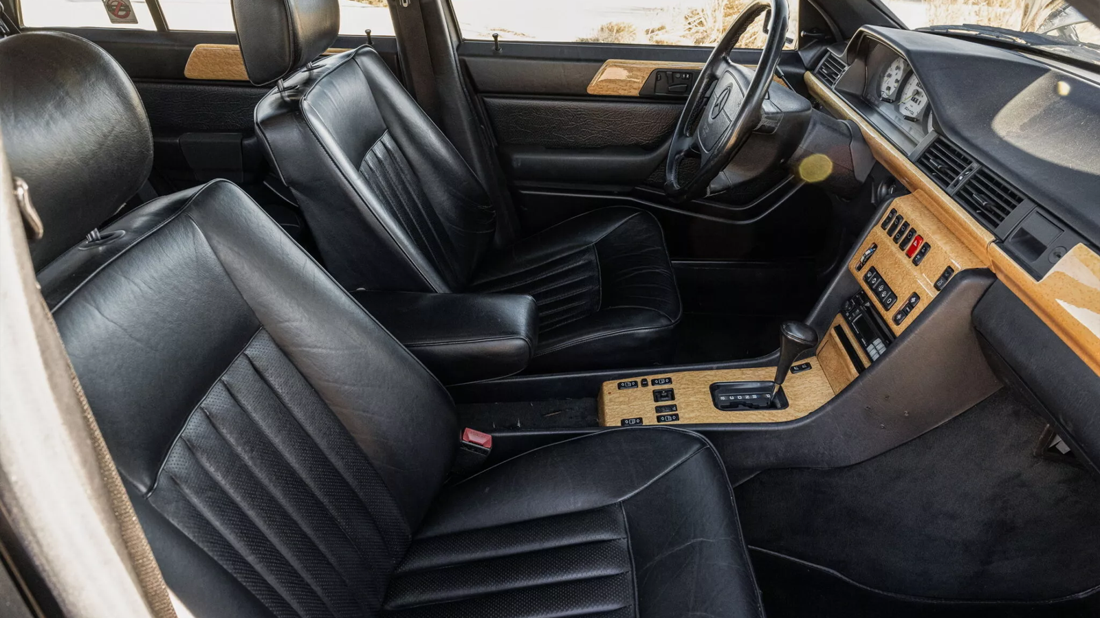 1988 Mercedes 300 TE 6.0 AMG “Mallet” Is Pioneering Super Estate | Mbworld