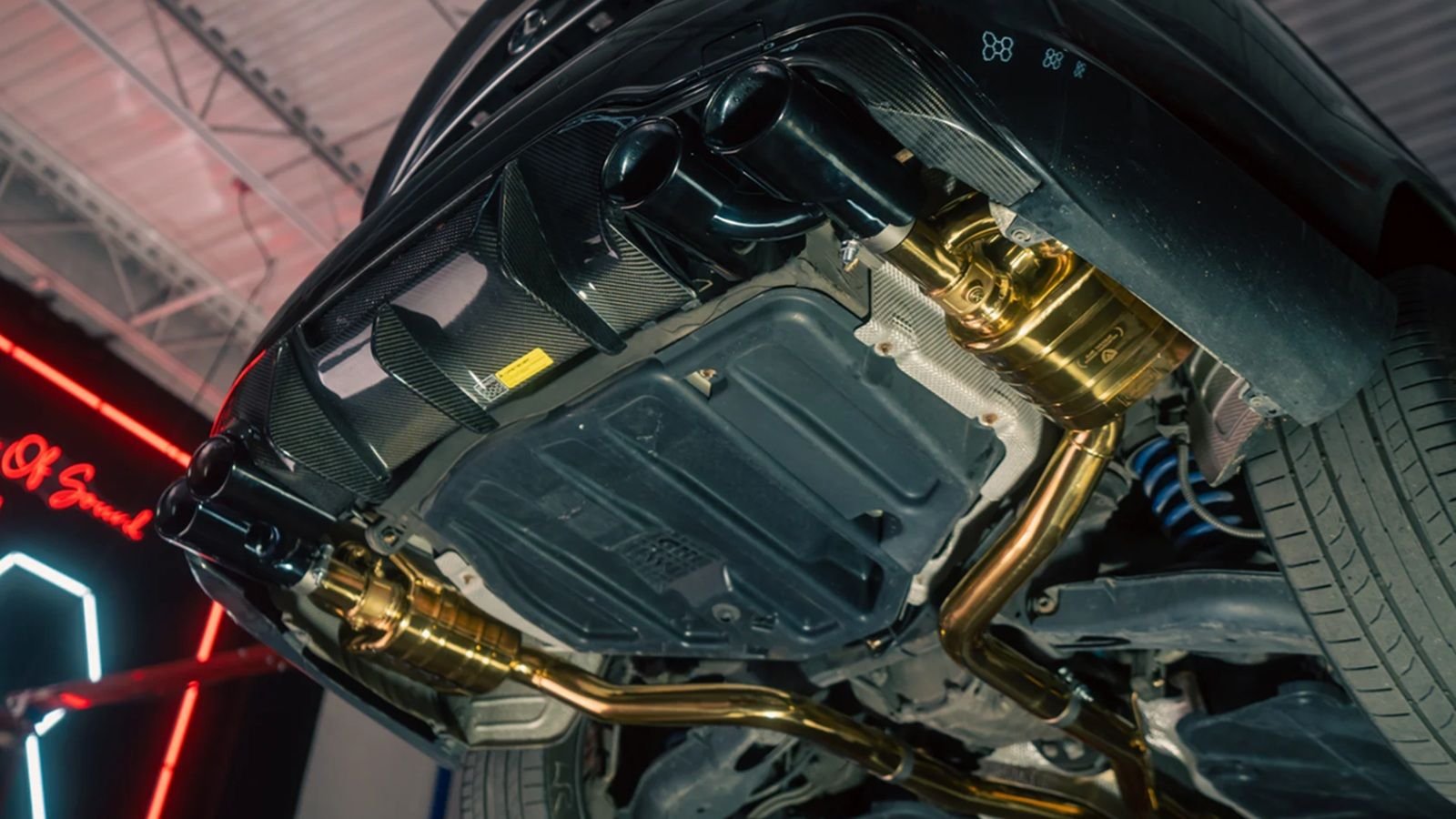 Six Gift Ideas That'll Spruce Up Any AMG Lover's Life | Mbworld