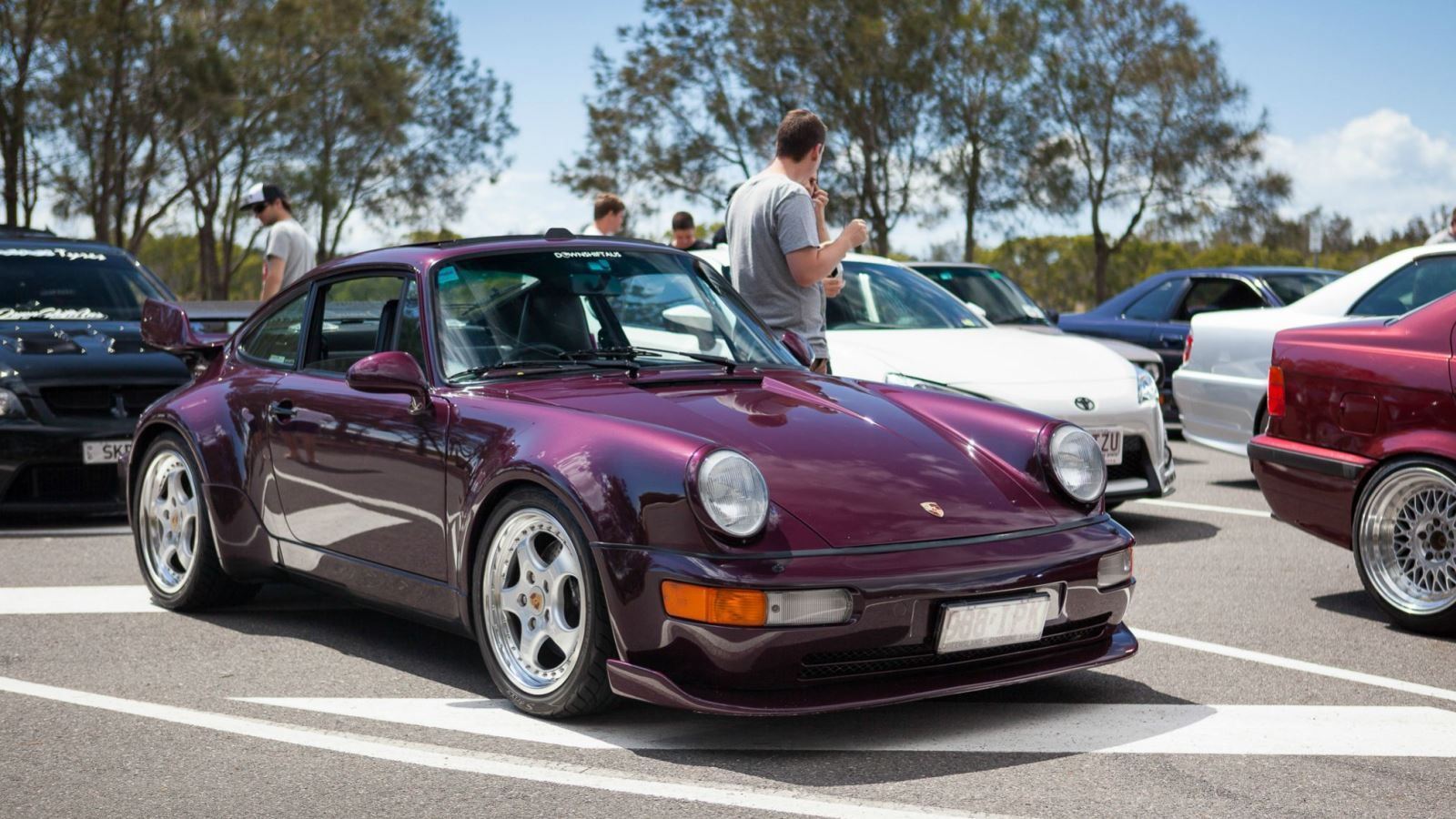 Daily Slideshow: Feast Your Eyes on These Uniquely-Colored Porsches ...