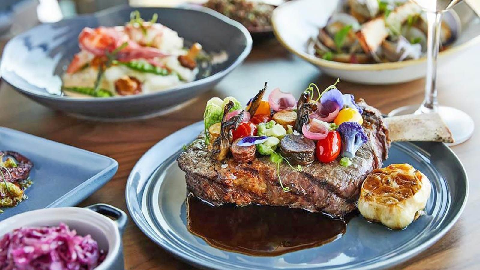 Porsche Keeps Guests Fed Right at Restaurant 917 | Rennlist