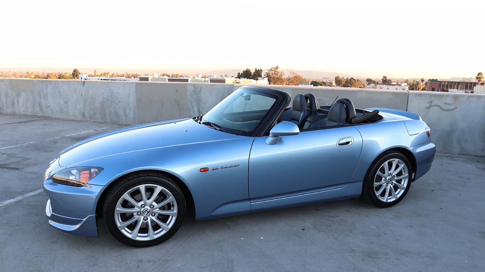 Amazing AP2 Is an OEM+ Build With a Few Extras | S2ki